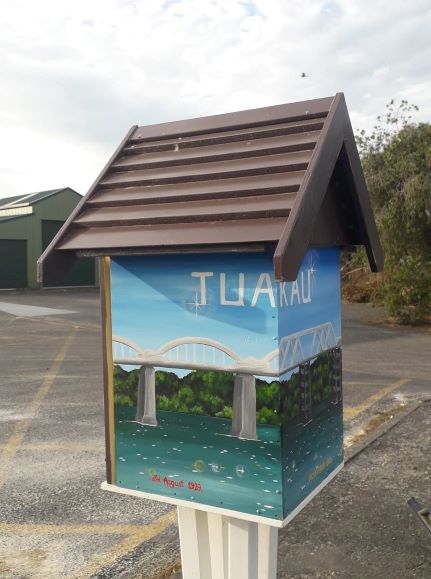Little Libraries come to Tuakau – Vern Reeve Real Estate